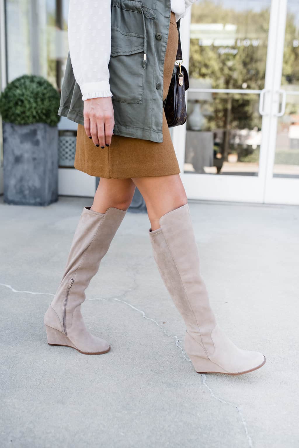 LOFT Weekend Sale - 40% OFF Everything - by Loverly Grey